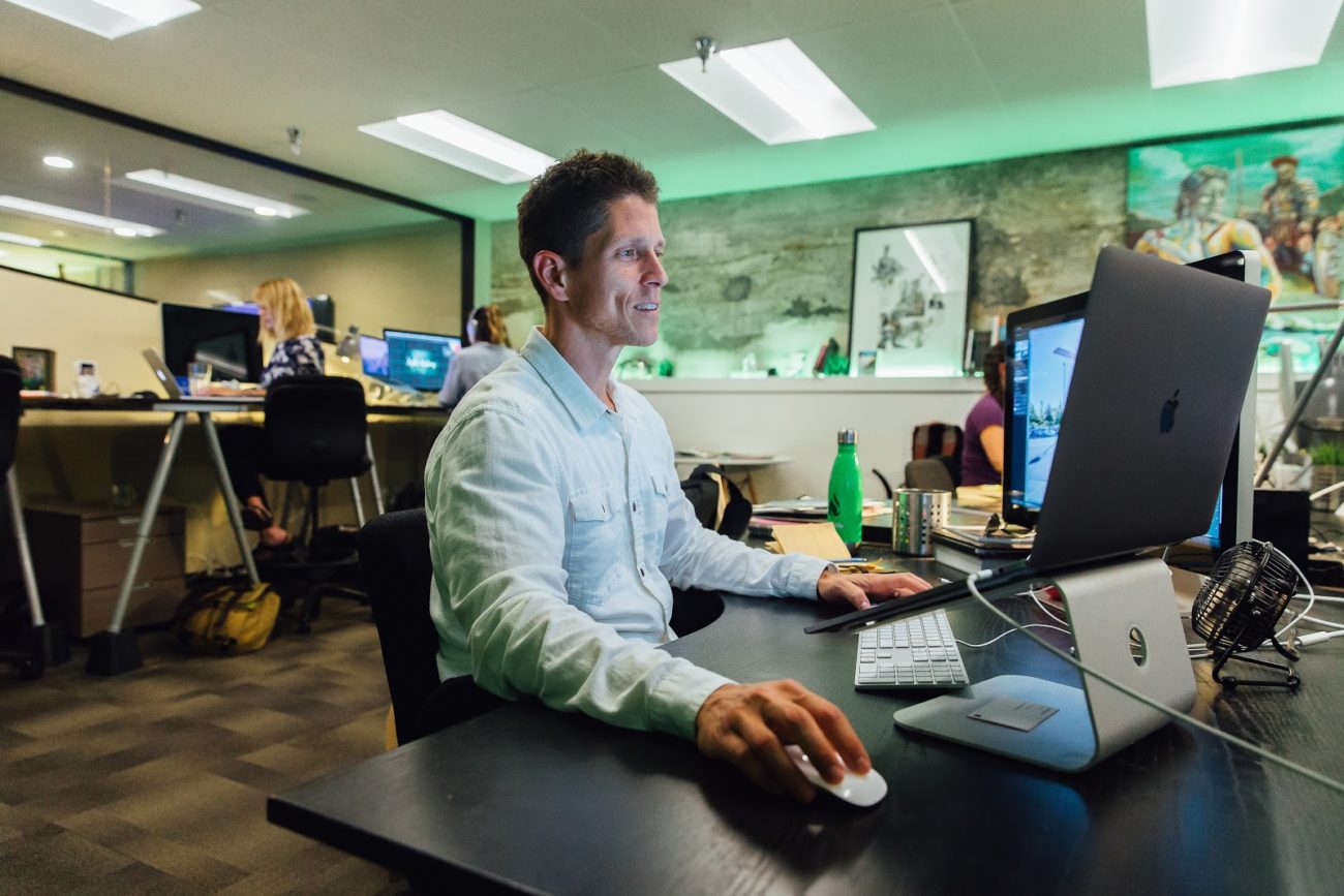 A Creative Director’s Guide to Building Trust Within Creative Teams